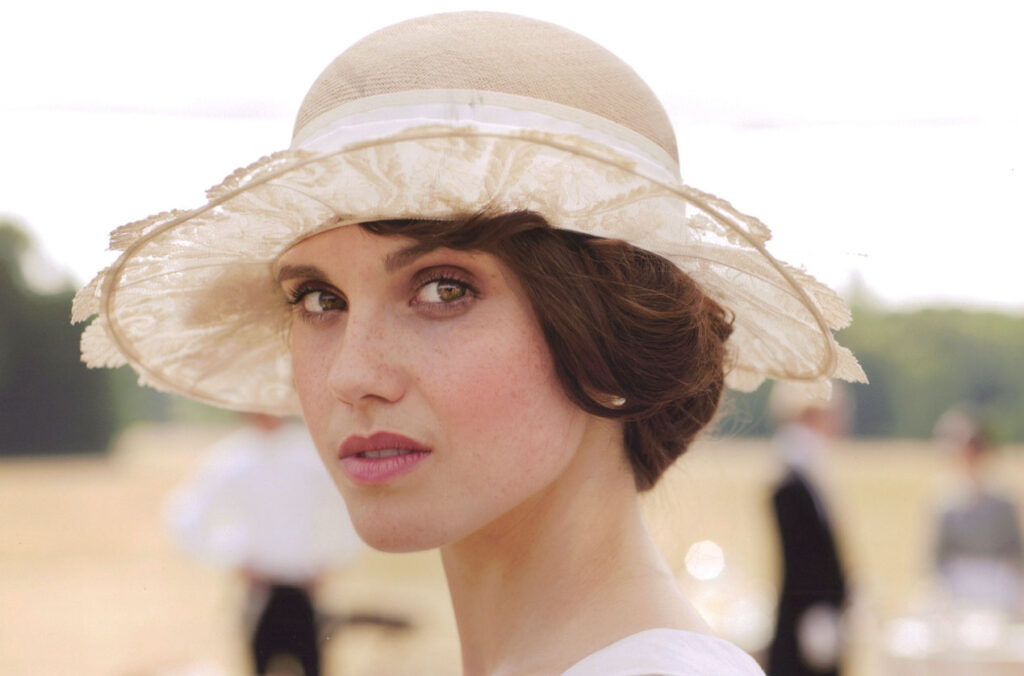 Poppy Drayton – Creative Artists Management