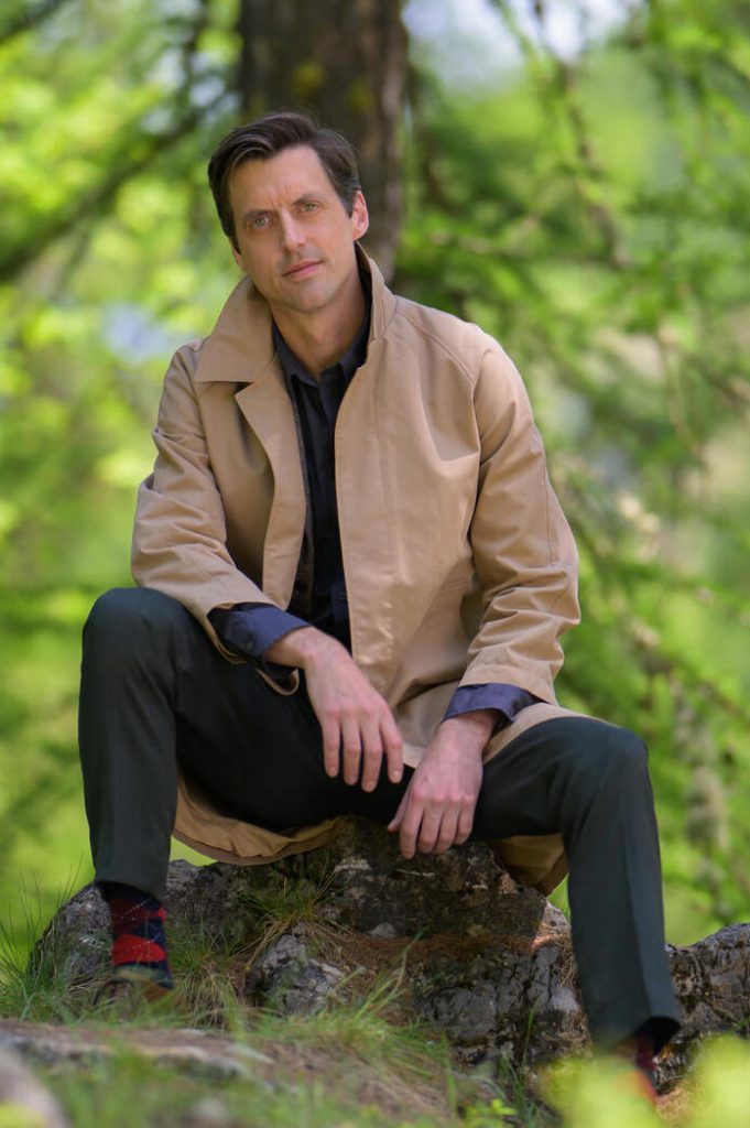 Charlie Anson – Creative Artists Management